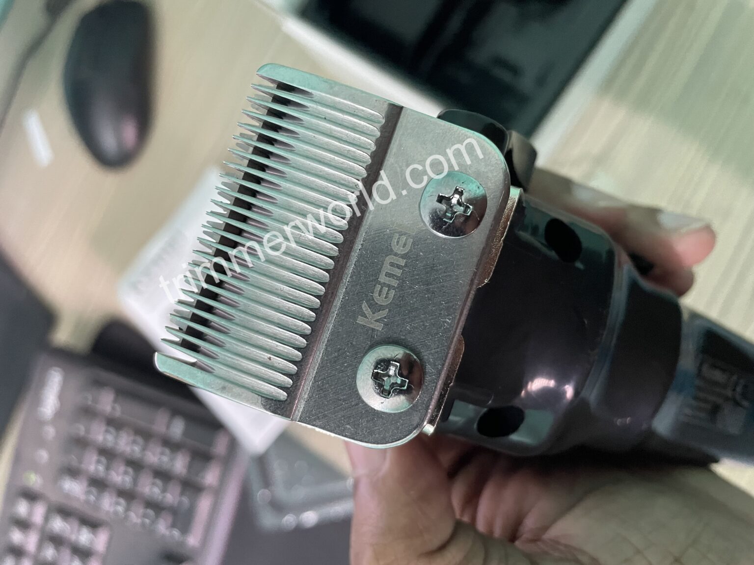 Kemei KM-809A Rechargeable Electric Trimmer